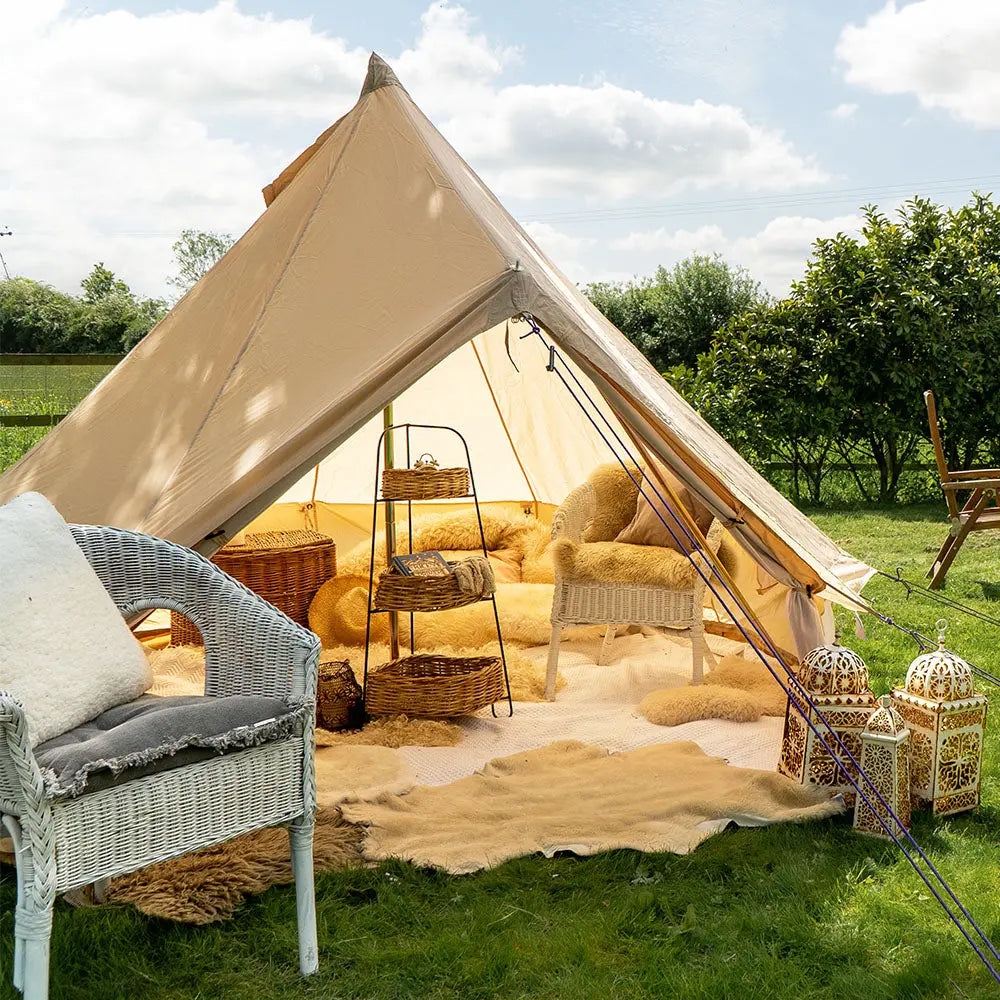Classic Bell Tent – Boutique Camping